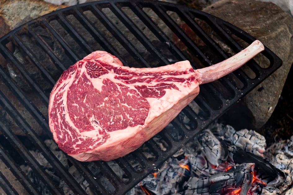 Fleisch am Knochen - Die besten Cuts mit Knochen